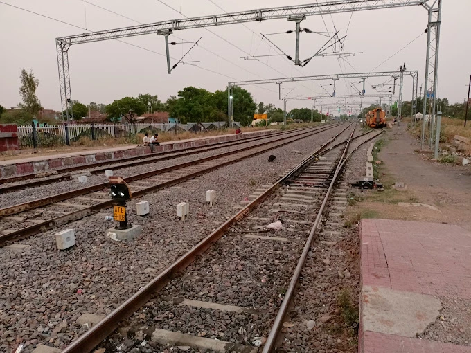 Atarra Railway Station: Location, Facilities & Travel Guide - HECT India