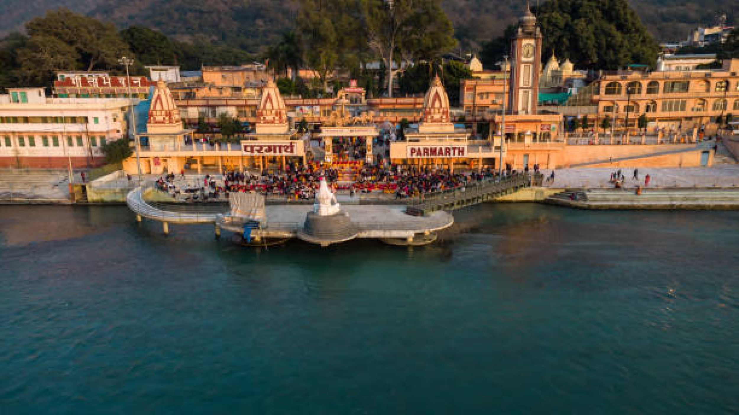 Discovering Parmarth Niketan: A Gateway to Spiritual Bliss - HECT India